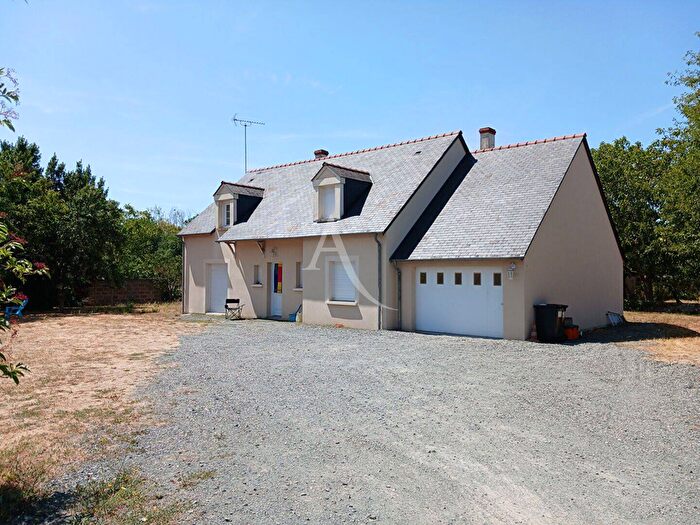 Bellevigne-en-Layon : Maison 6 pièces à louer