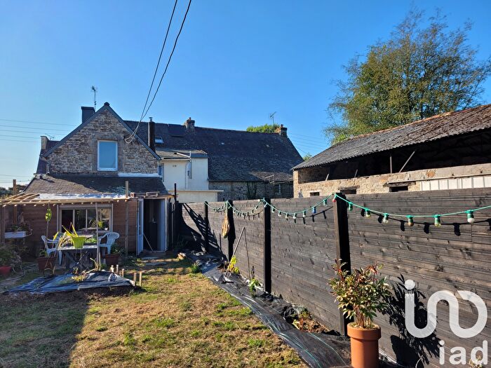 Maison à vendre - Roudouallec - 6 pièces - 2 chambres