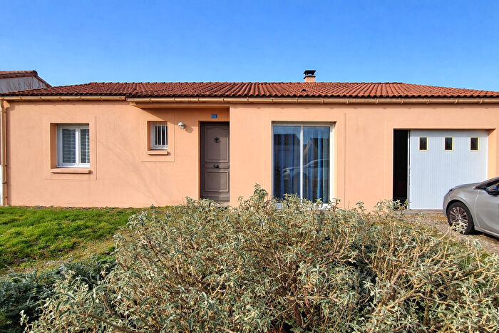 Maison à vendre - La Roche-sur-Yon, Le Bourg sous la Roche - 4 pièces - 3 chambres