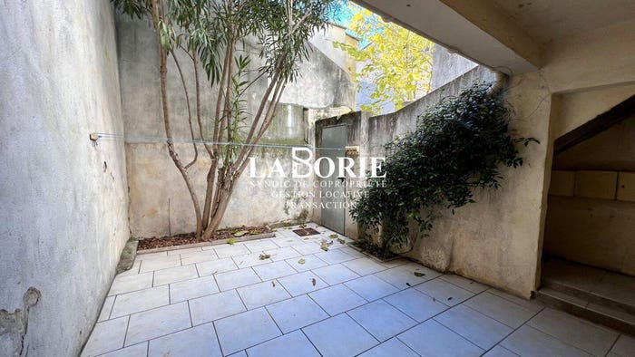 Appartement 3 pièces à louer à Nord, Entraigues-sur-la-Sorgue