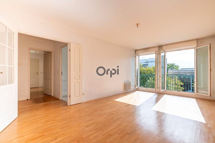 Appartement 3 pièces à Le Plessis-Robinson, Nouvelle Cité, Jardins, à vendre
