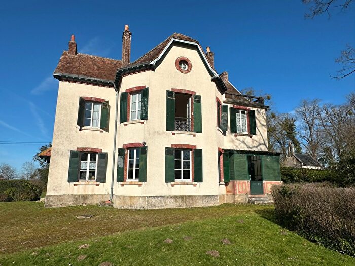 Maison 13 pièces à vendre à Autry-le-Châtel