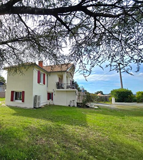 Maison à vendre - Mussidan - 5 pièces - 4 chambres