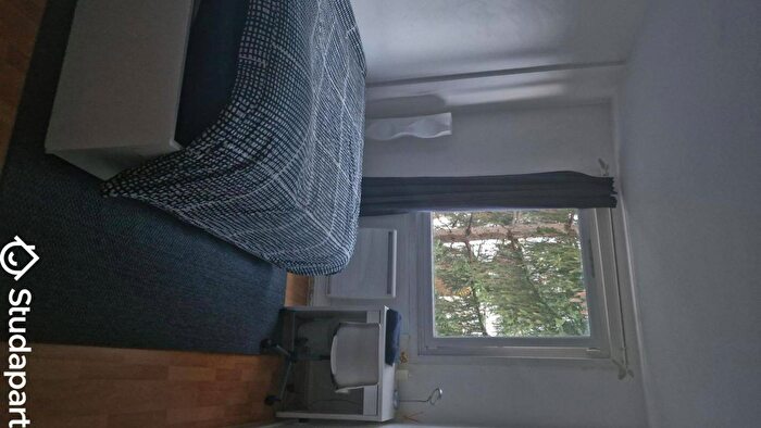 Appartement à louer - Fleurs-Pasteur, Fresnes - 1 pièce