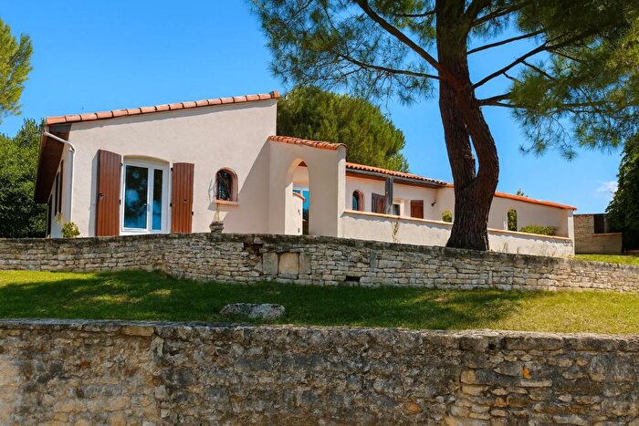 Maison à vendre - Saint-Maurice-la-Clouère - 6 pièces - 4 chambres