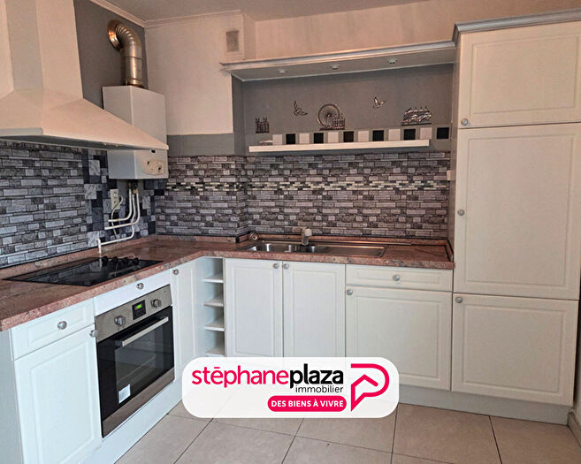 Appartement à vendre - Saint-Avold, Centre-ville, Felsberg, Route de DourdHal - 4 pièces - 3 chambres