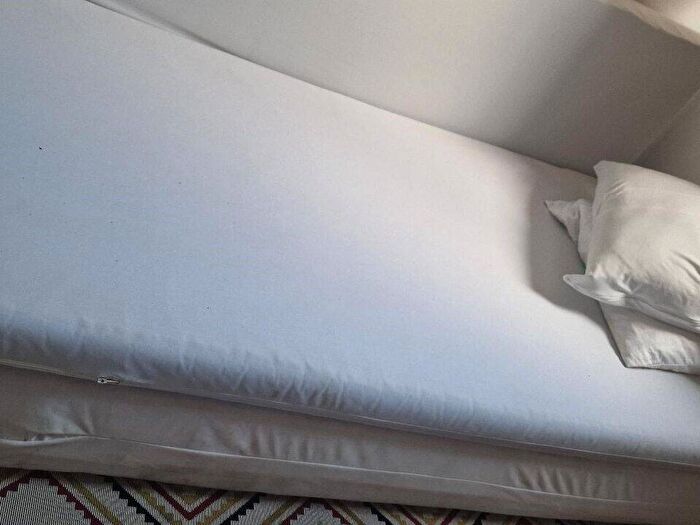 Appartement à louer - Centre, Nanterre - 1 pièce