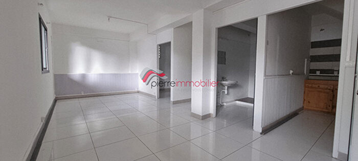 Appartement à louer - Le Tampon, Centre-ville - 2 pièces - 1 chambre