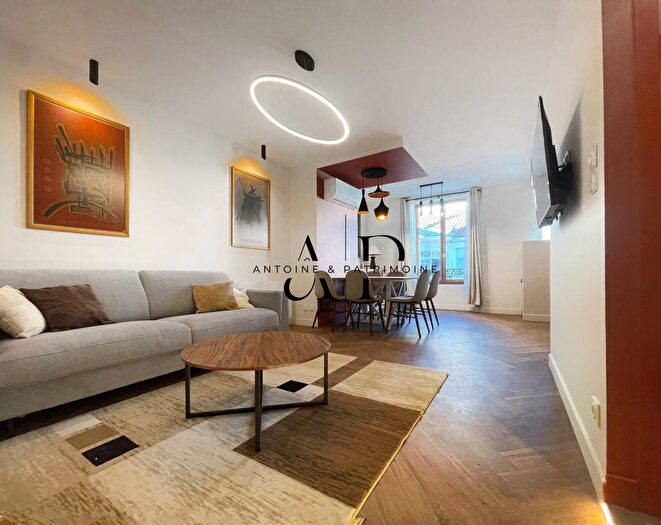 Appartement à louer - Ainay, Lyon ème arrondissement - 3 pièces - 2 chambres