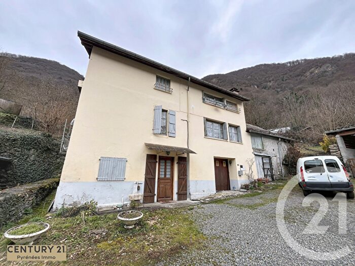 Maison à vendre - Moustajon - 13 pièces - 7 chambres