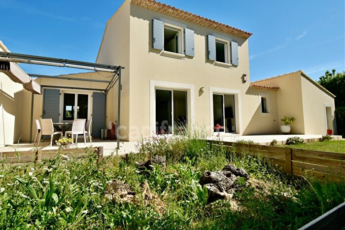 Maison 4 pièces à Fontvieille, à vendre