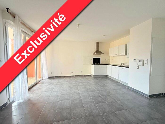 Appartement à louer - Brignoles - 2 pièces - 1 chambre