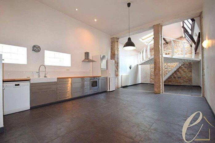 Appartement 4 pièces à Bellecombe, Lyon 6ème arrondissement, à louer