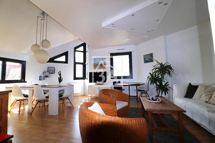 Appartement à vendre - Dunkerque - 6 pièces - 3 chambres