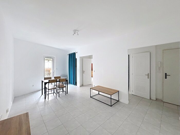 Appartement à louer - Béziers, Gargailhan, Pech de la Pomme - 3 pièces - 2 chambres