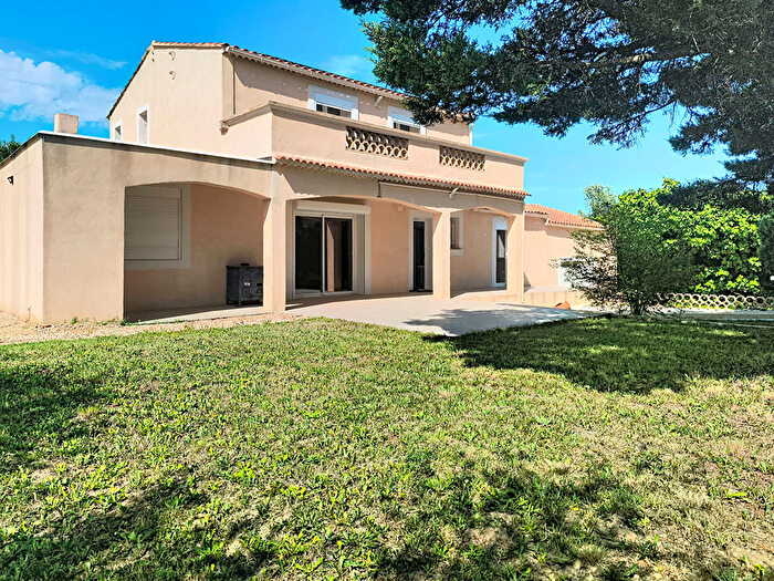 Maison 5 pièces à vendre à Domazan