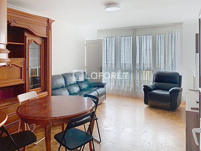 Appartement 4 pièces à louer à République, Villejuif