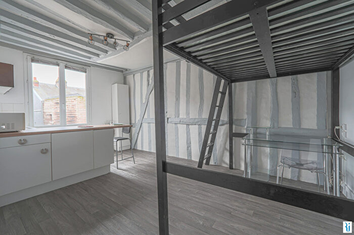 Appartement à louer - Rouen, Vieux Marché, Cathédrale - 1 pièce