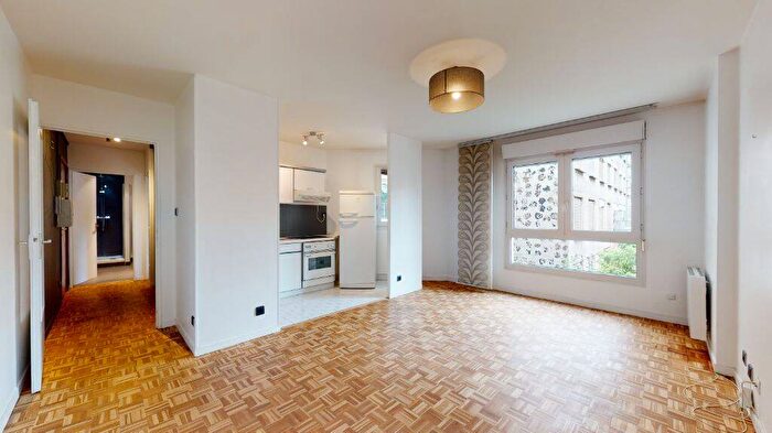 Charpennes-Tonkin, Villeurbanne : Appartement 2 pièces à louer