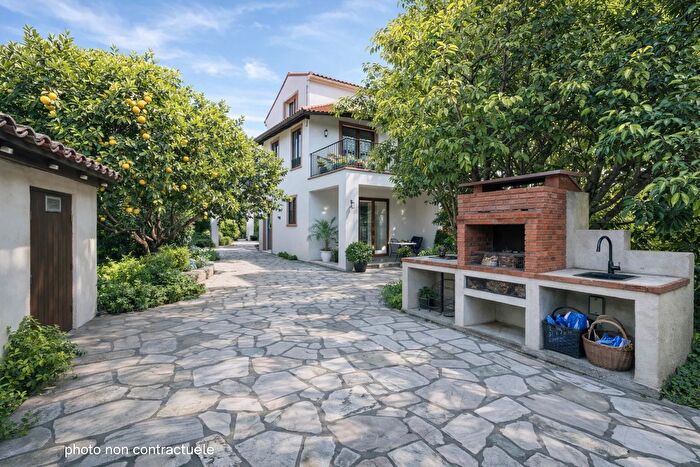 Maison à vendre - Marseille e , Bonneveine - 6 pièces