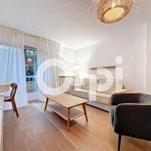 Appartement à louer - Le Clos du Luxembourg-Centre Ville, Bourg-la-Reine - 1 pièce