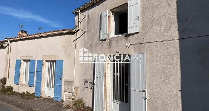 Maison à vendre - Salles-sur-Mer - 5 pièces - 3 chambres