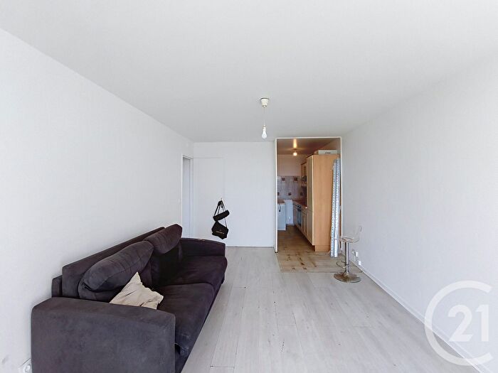 Appartement 2 pièces à vendre à Saint-Denis, Delaunay, Belleville