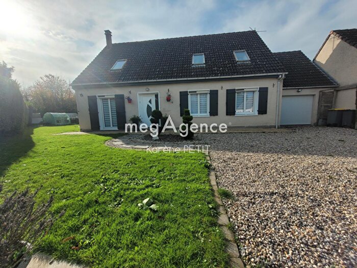 Maison à vendre - Le Coudray-Saint-Germer - 7 pièces - 6 chambres