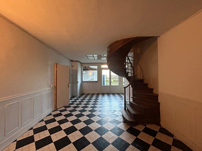 Appartement à louer - Le Mêle-sur-Sarthe - 4 pièces - 3 chambres