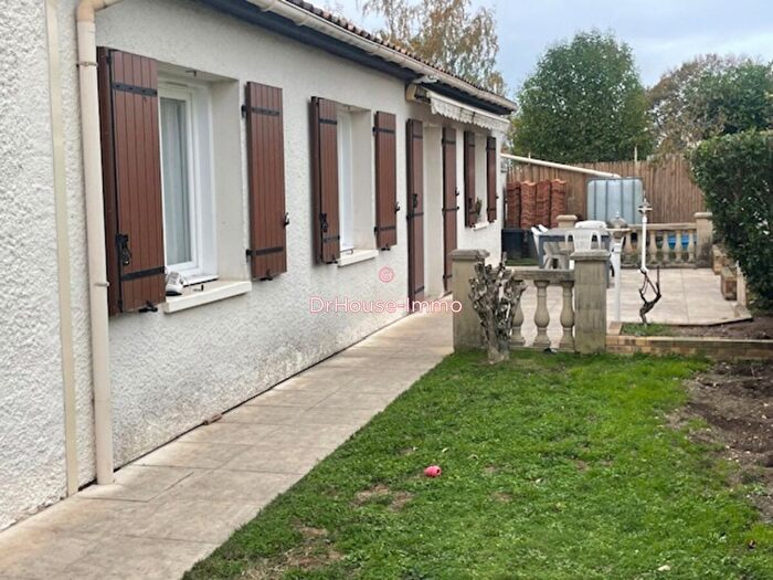 Saint-Yrieix-sur-Charente : Maison 7 pièces à vendre