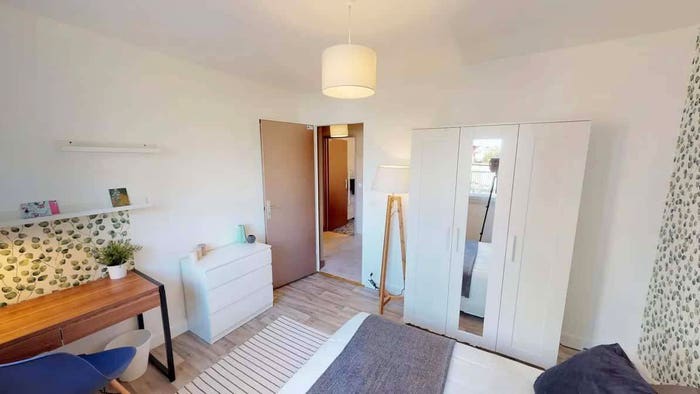 Entrée de Ville, Clichy : Appartement 1 pièce à louer