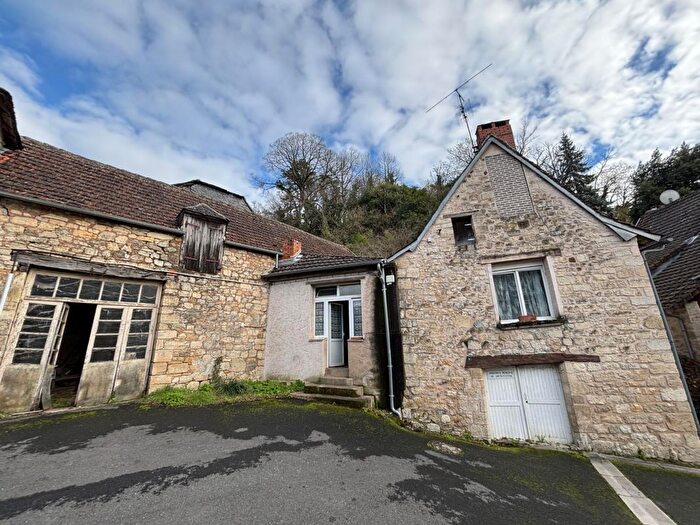 Maison à vendre - Ayen - 4 pièces - 3 chambres