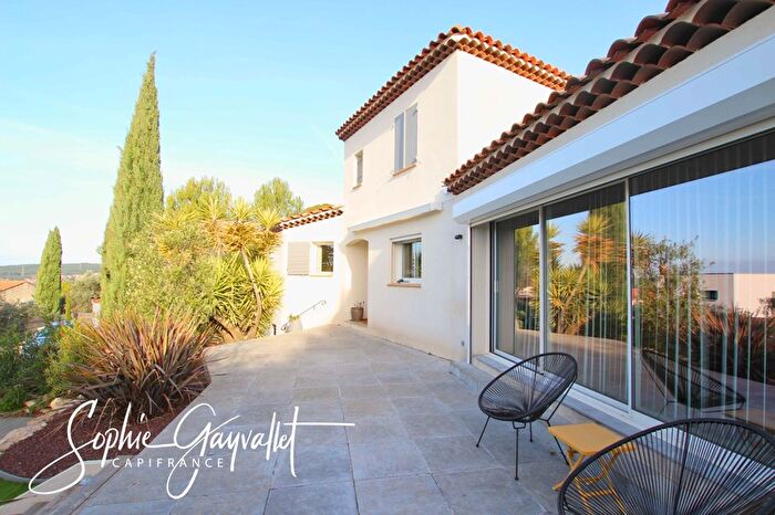 Maison à vendre - Velaux - 6 pièces - 4 chambres