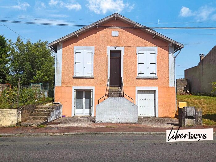 Saintes, Saint-Sorlin, La Récluse : Maison 7 pièces à vendre
