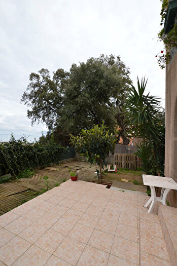 Appartement à vendre - Bastia, Lupino - 2 pièces - 1 chambre