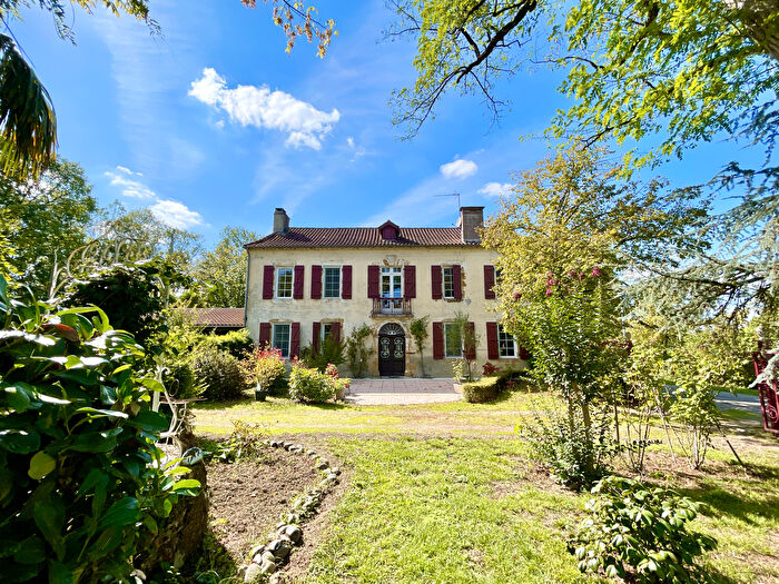 Maison à vendre - Riscle - 8 pièces - 4 chambres