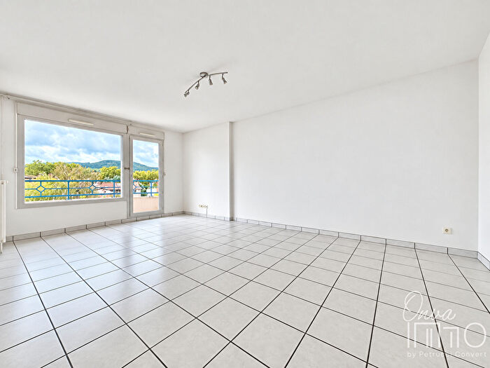 Appartement 2 pièces à Neuville-sur-Saône, à vendre