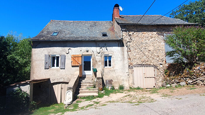 Maison 8 pièces à vendre à La Salvetat-Peyralès