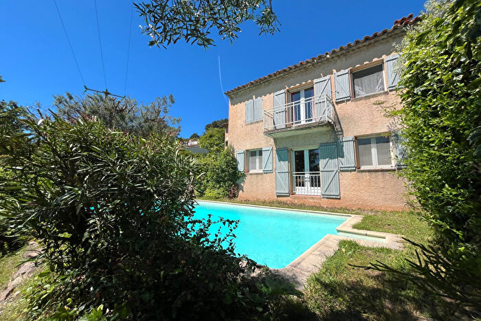 Maison à vendre - La Garde-Freinet - 4 pièces - 3 chambres