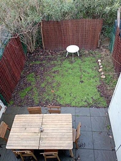 Maison à louer - Marseille ème - 3 pièces - 2 chambres