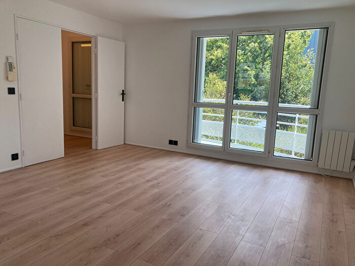 Appartement 4 pièces à Suresnes, Carnot, Gambetta, à louer