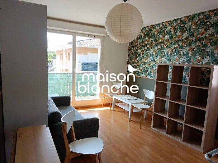 Montussan : Appartement 1 pièce à louer