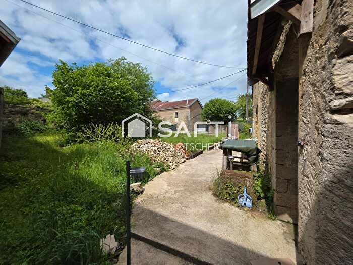 Lavigney - Maison 6 pièces à vendre