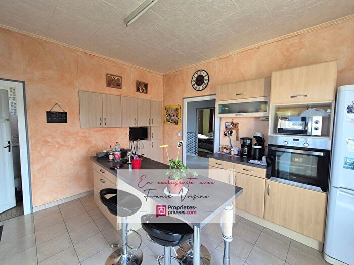 Maison à vendre - Vendrennes - 6 pièces - 3 chambres