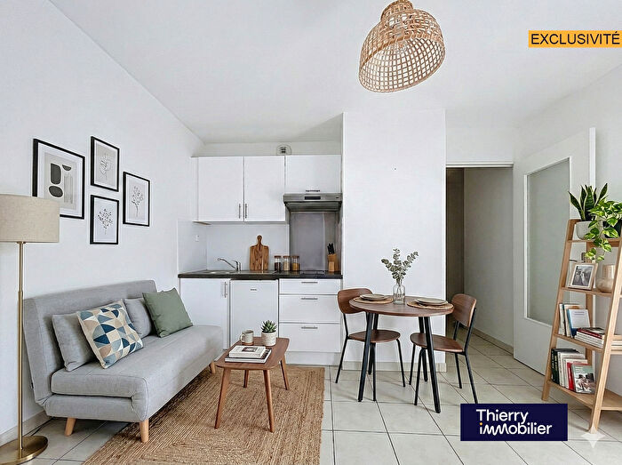 Appartement à vendre - Quartiers Ouest, Arsenal, Redon - 1 pièce