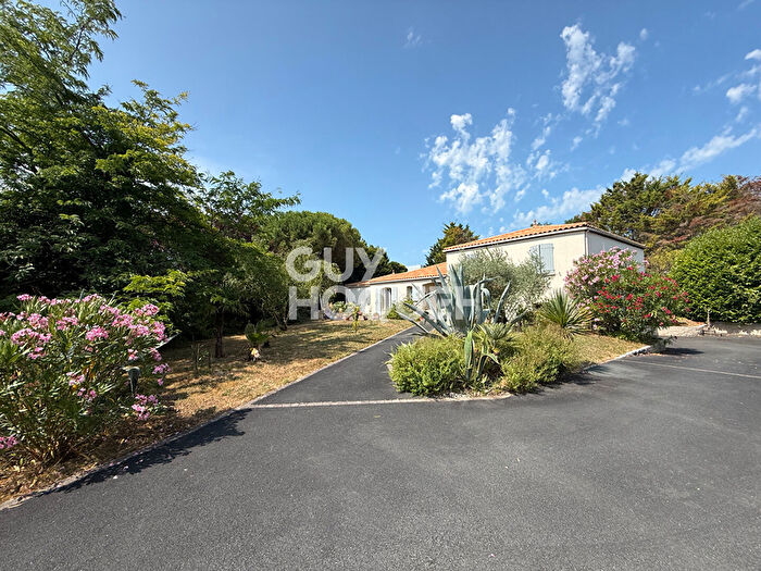 Maison à vendre - Lagord - 7 pièces - 6 chambres