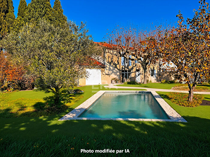 Maison à vendre - Eyragues - 9 pièces - 4 chambres