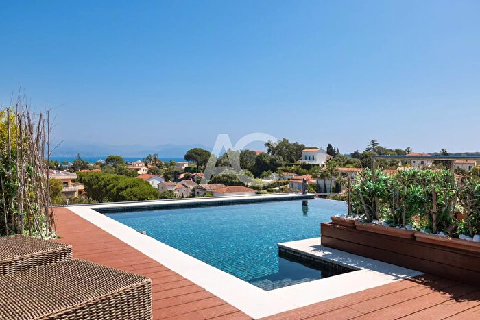 Appartement à vendre - Antibes - 5 pièces - 4 chambres