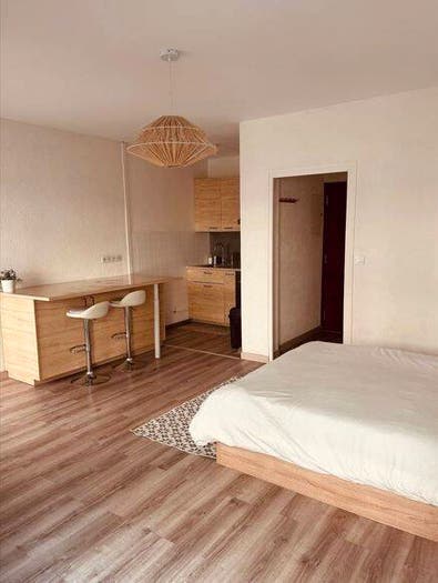 Centre, Annemasse : Appartement 1 pièce à louer