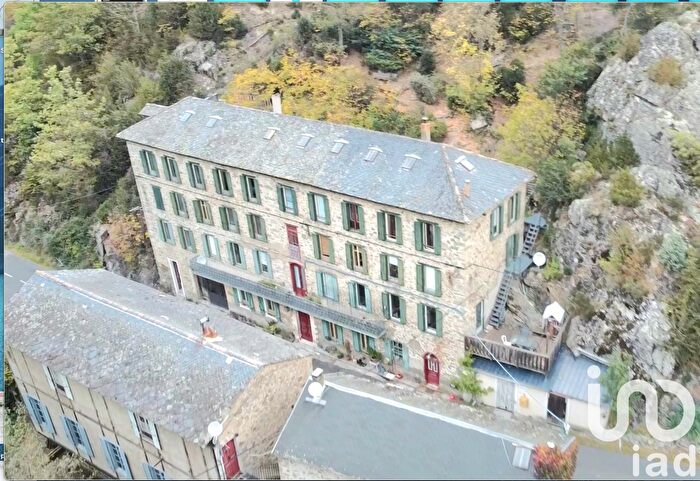 Maison à vendre - Escouloubre - 10 pièces - 9 chambres